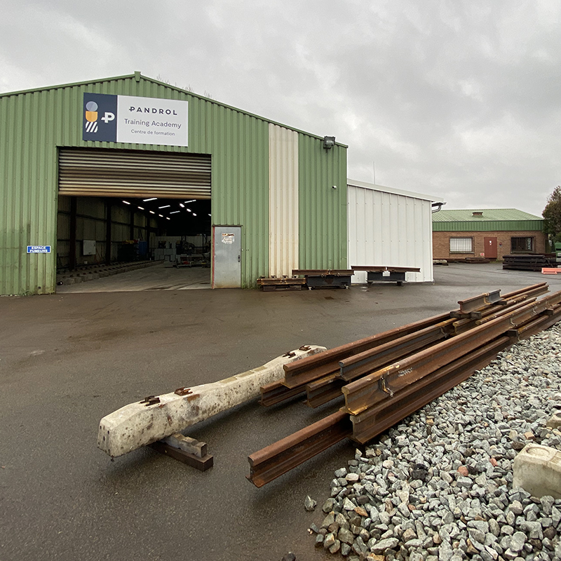 Systèmes pour voie ferrée, fixations et infrastructure | Pandrol