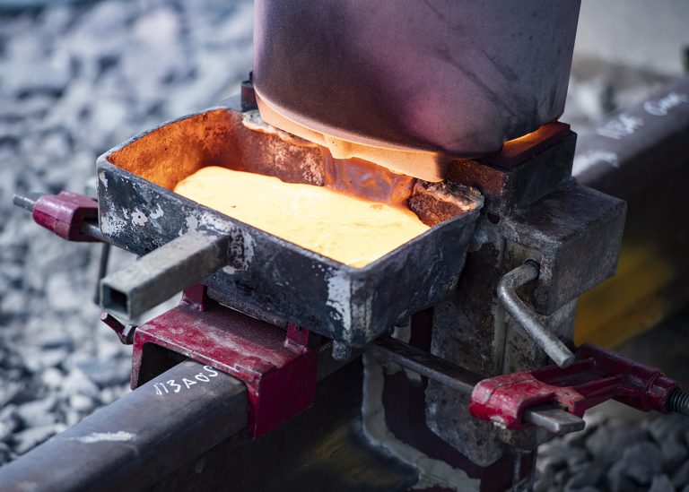 Discover Industry-Leading Aluminothermic Rail Welding - Pandrol